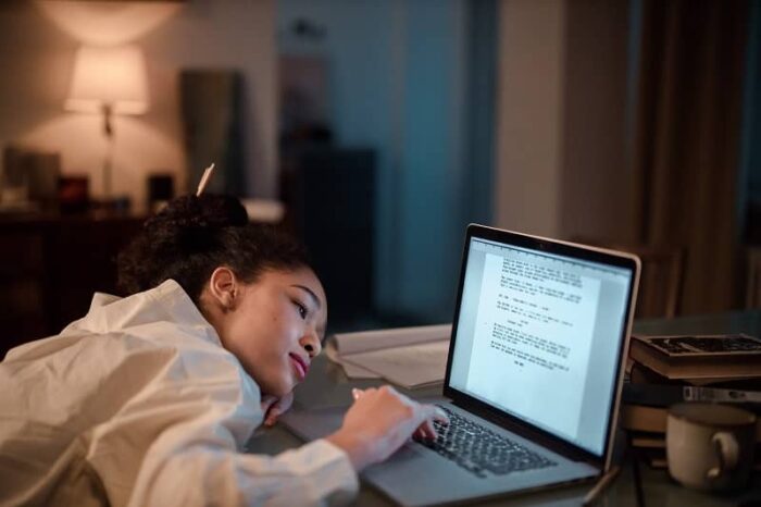 How Does Blue Light Affect Sleep and How Long Effects Last?