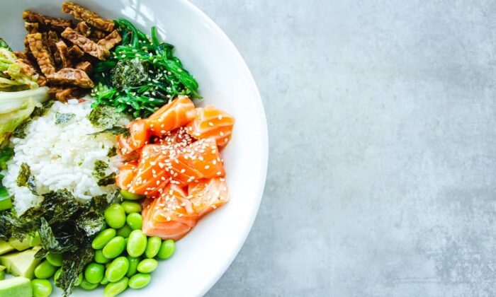 Diet to Fight Depression: 10 Foods to Eat + 4 You Must Avoid